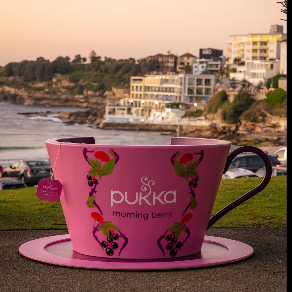 Pukka's Morning Berry tea makes a splash in Bondi with giant tea cups | Mi3